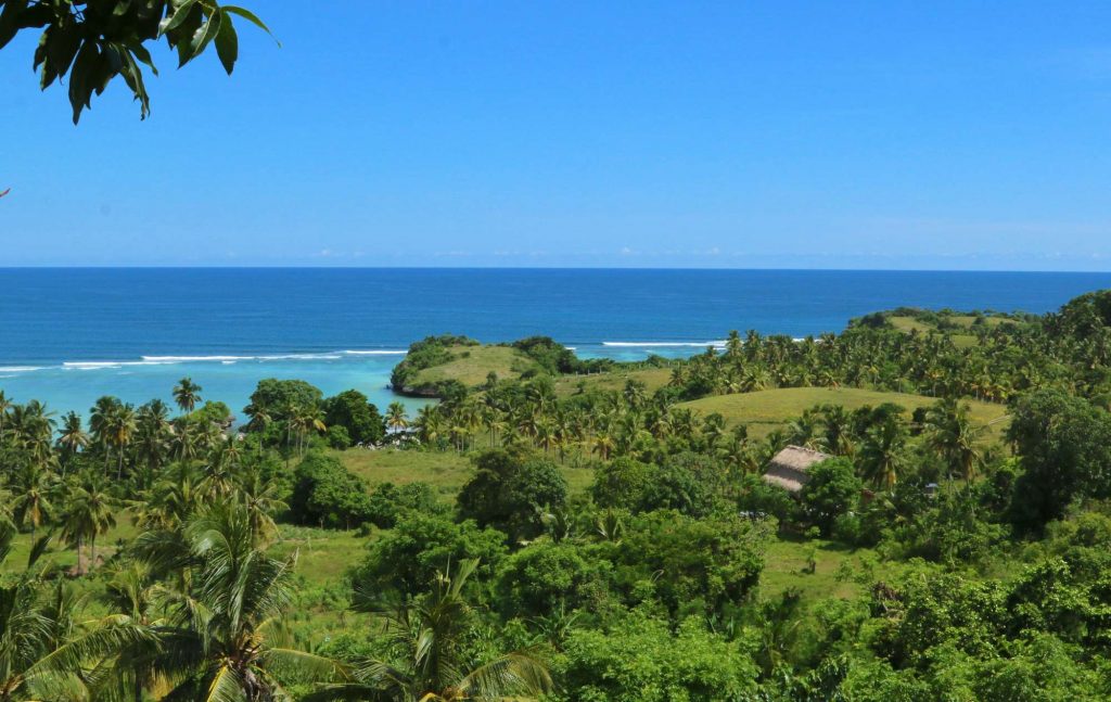 Sumba surfing - Sumba Surf Camp